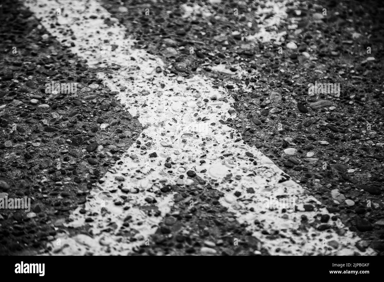 Detail of circulation lines for cars on the asphalt Stock Photo - Alamy