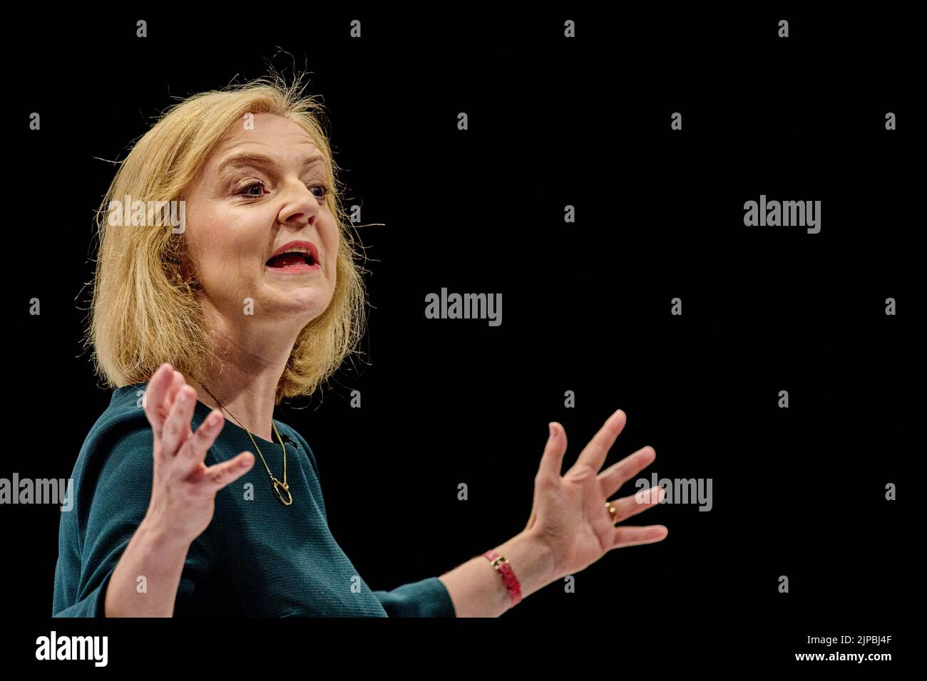 Elizabeth truss hi-res stock photography and images - Alamy