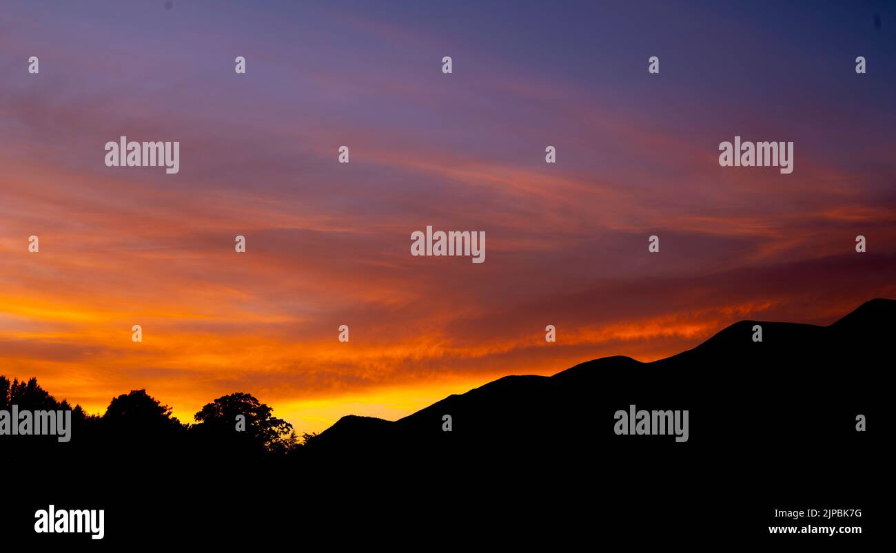 Mountain Sunset Silhouette Stock Photo - Alamy