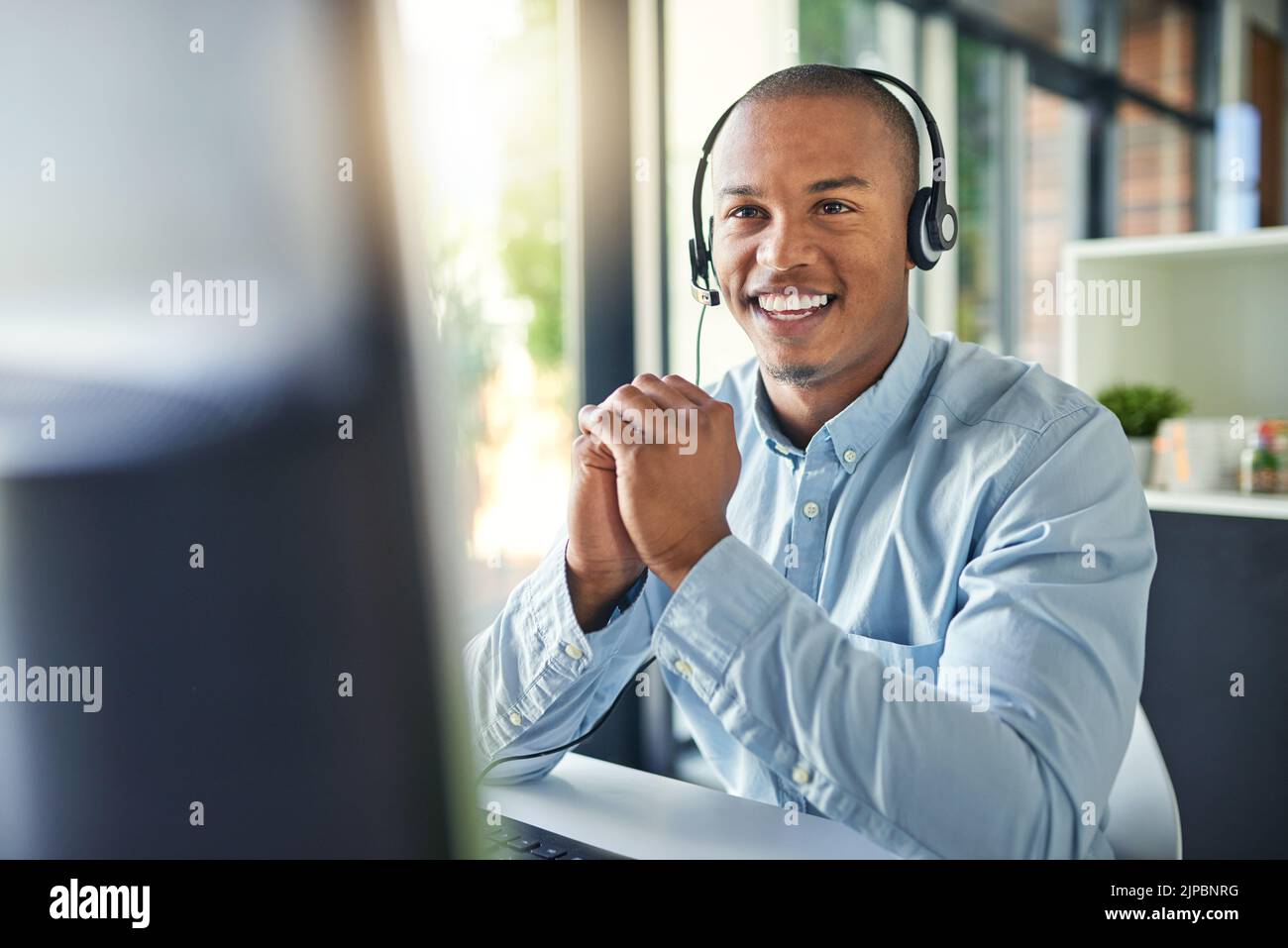 Office smile frown hi-res stock photography and images - Alamy