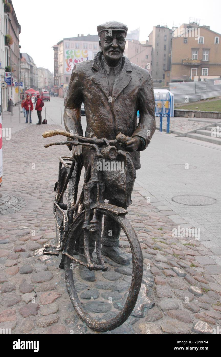 Statue of polish radio journqalist speaker Stary Marych in Poznan ...