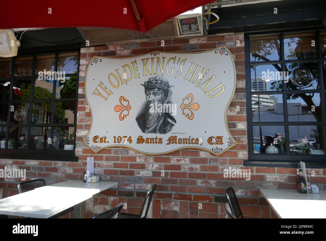 Santa Monica, California, USA 16th August 2022 Ye Olde Kings Head where ...