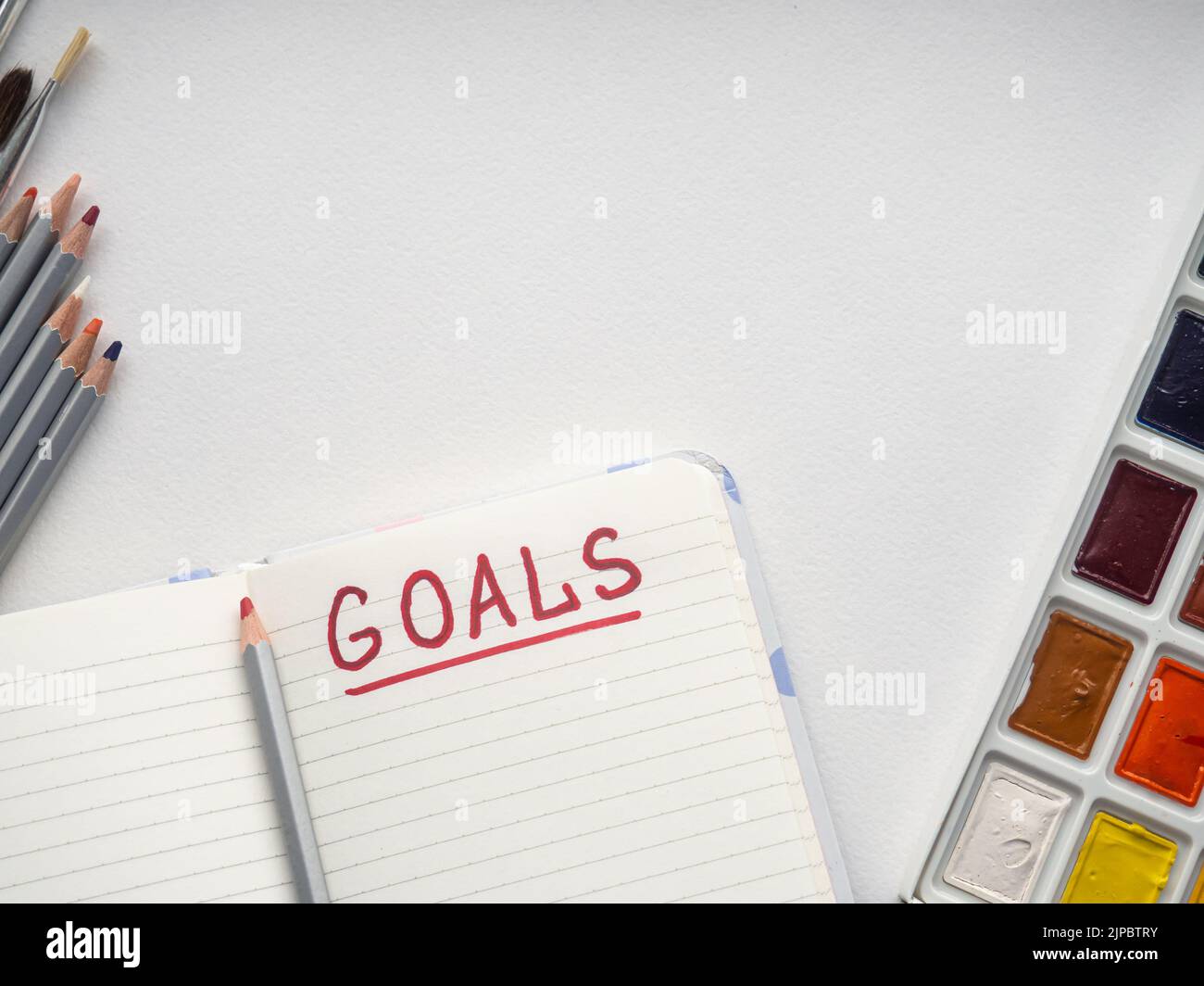 Goals in notepad lettering with red paints Stock Photo - Alamy