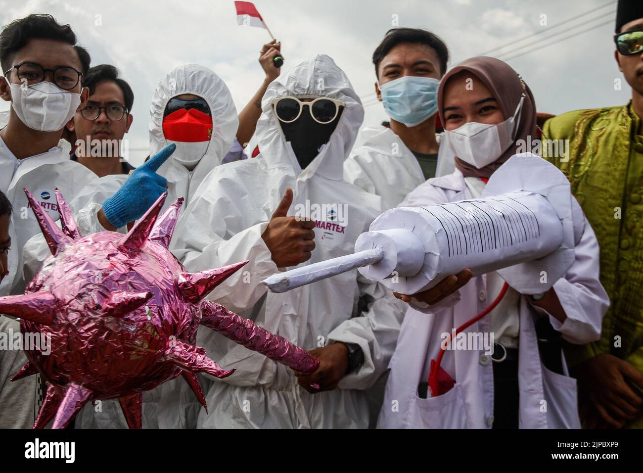 Rancaekek, West Java, Indonesia. 17th Aug, 2022. Residents took part in ...