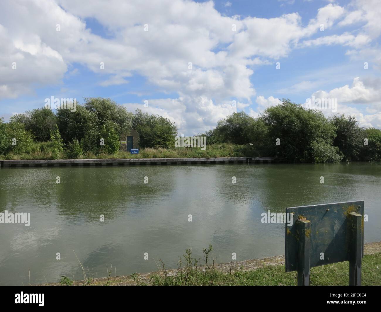 Thames Path National Trail. Long-distance trail. The River Thames ...