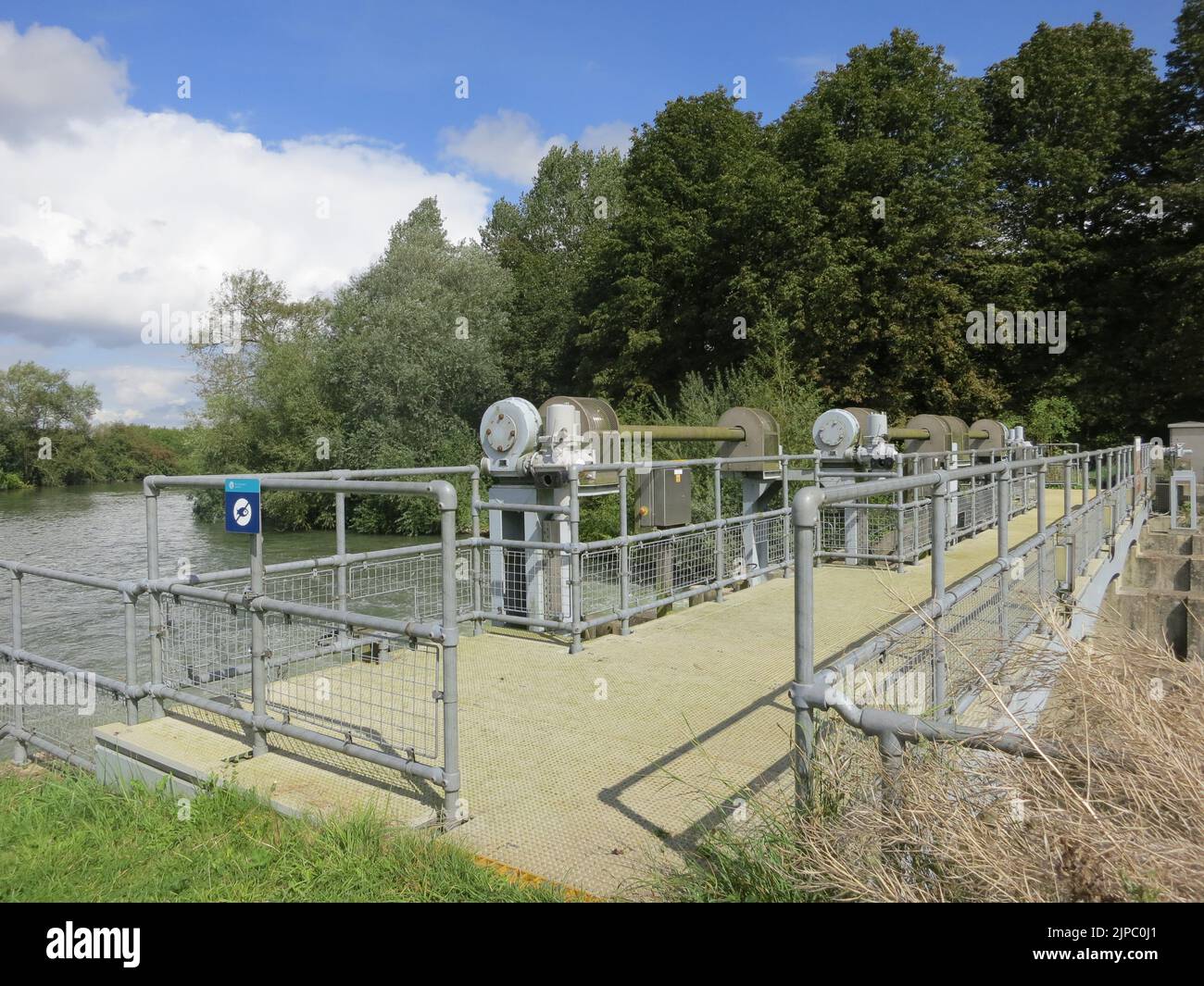 Thames Path National Trail. Long-distance trail. The River Thames ...