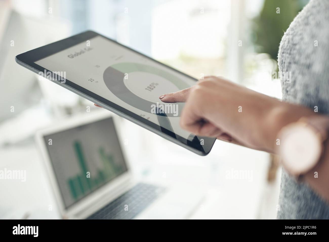 Female banker hi-res stock photography and images - Alamy