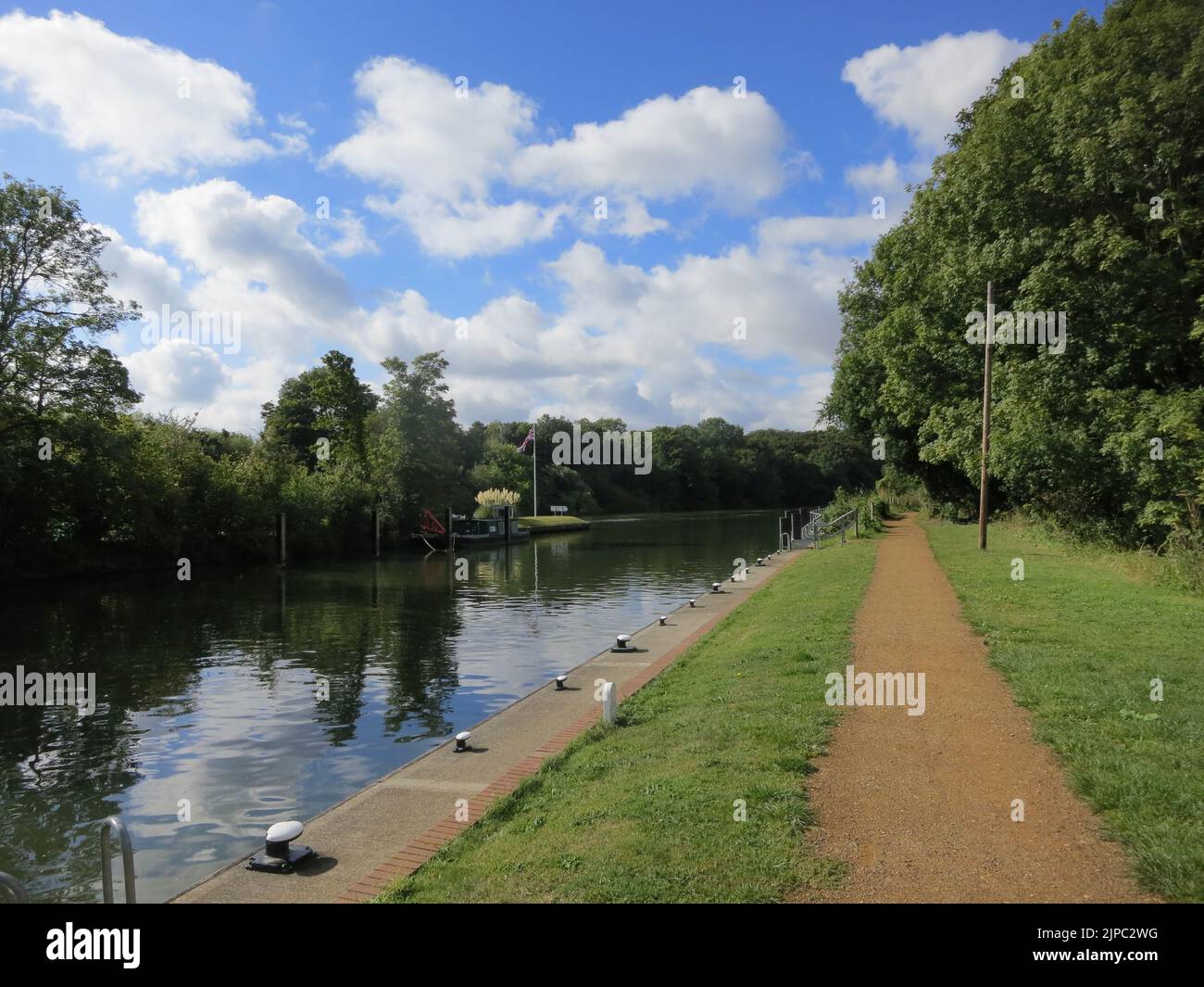 Thames Path National Trail. Long-distance trail. The River Thames ...