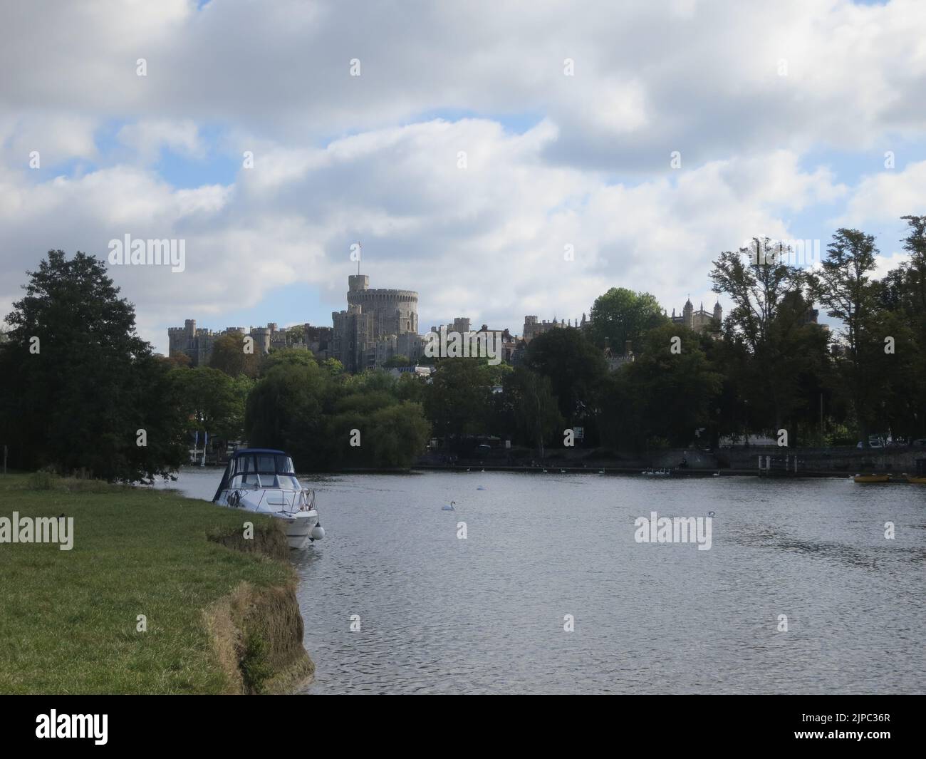 Thames Path National Trail. Long-distance trail. The River Thames ...