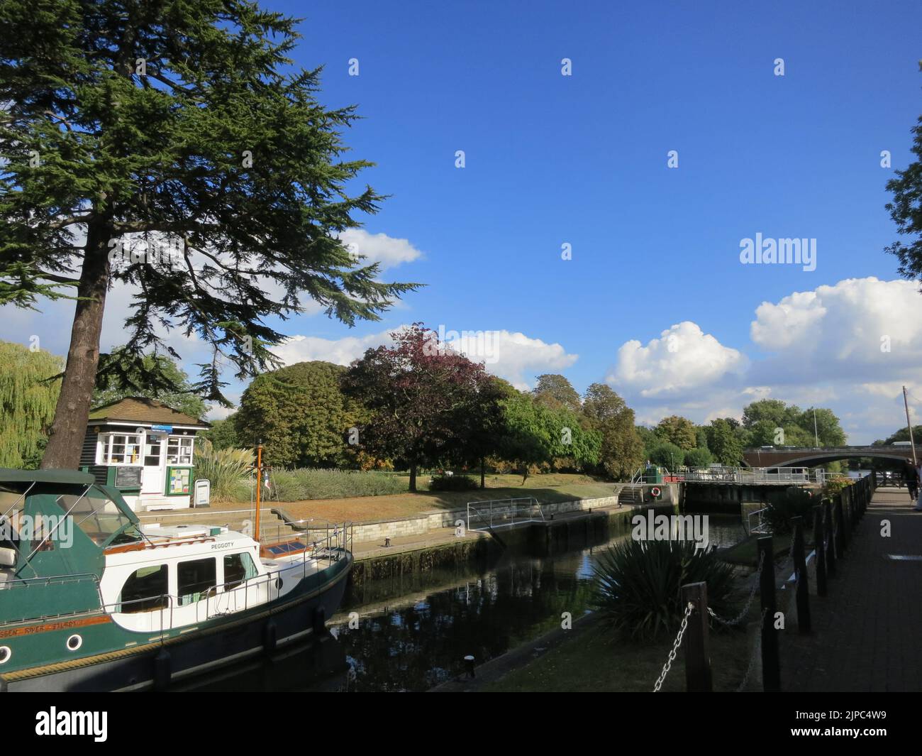 Thames Path National Trail. Long-distance trail. The River Thames ...