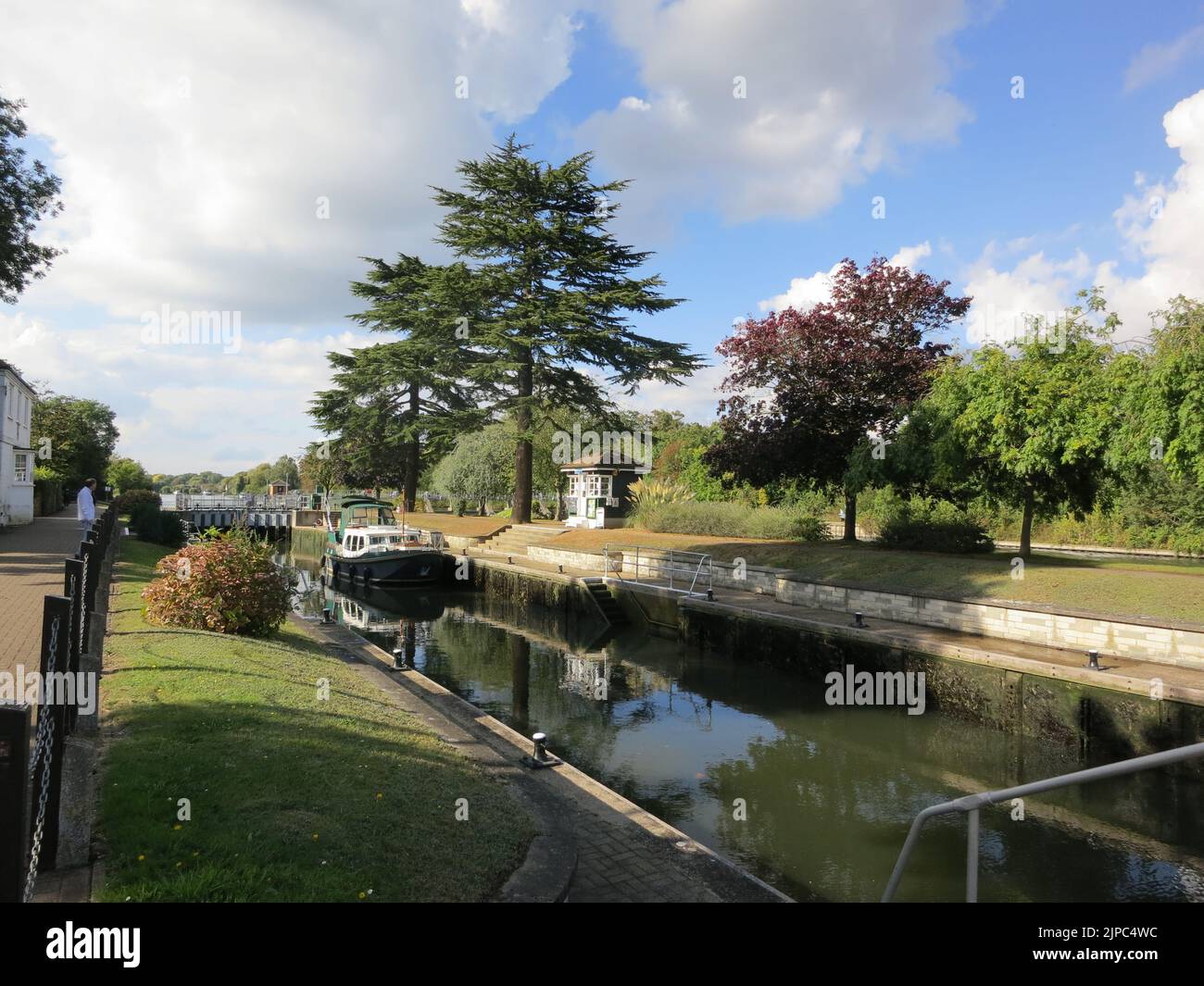 Thames Path National Trail. Long-distance trail. The River Thames ...
