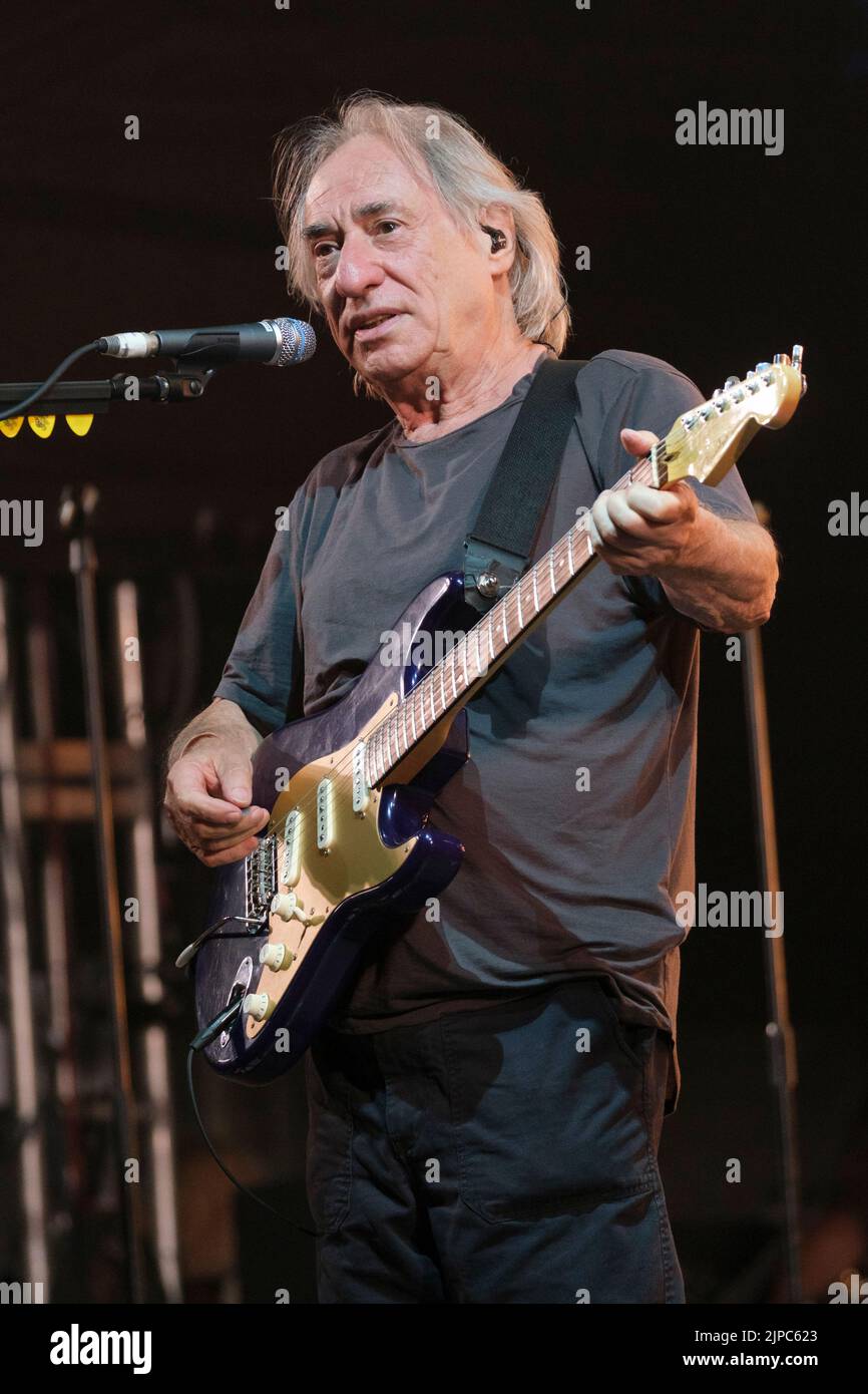 Lol Creme performing at Fairport's Cropredy Convention. Banbury, UK ...