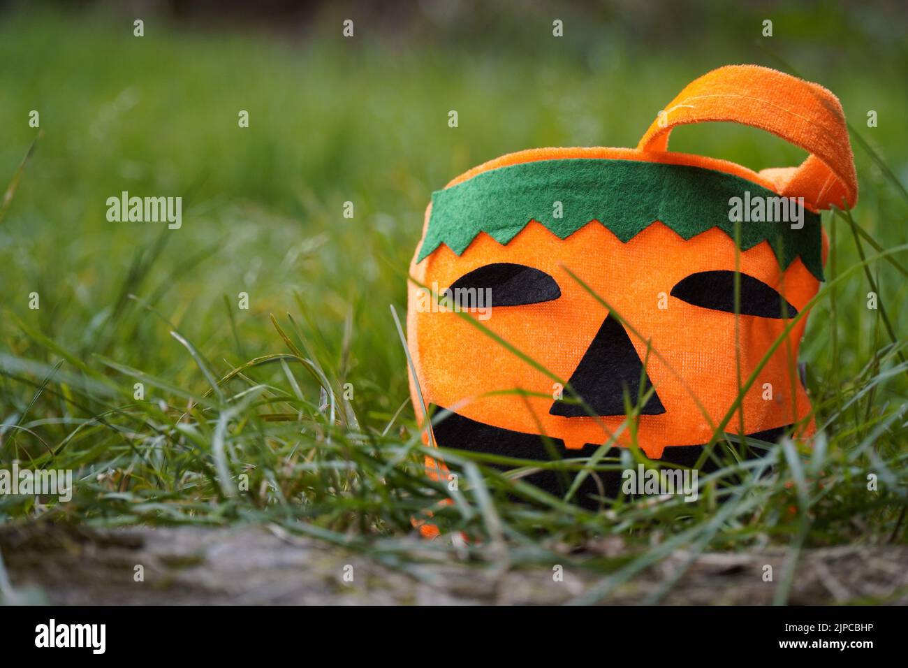 Infant in halloween costume hi-res stock photography and images - Alamy