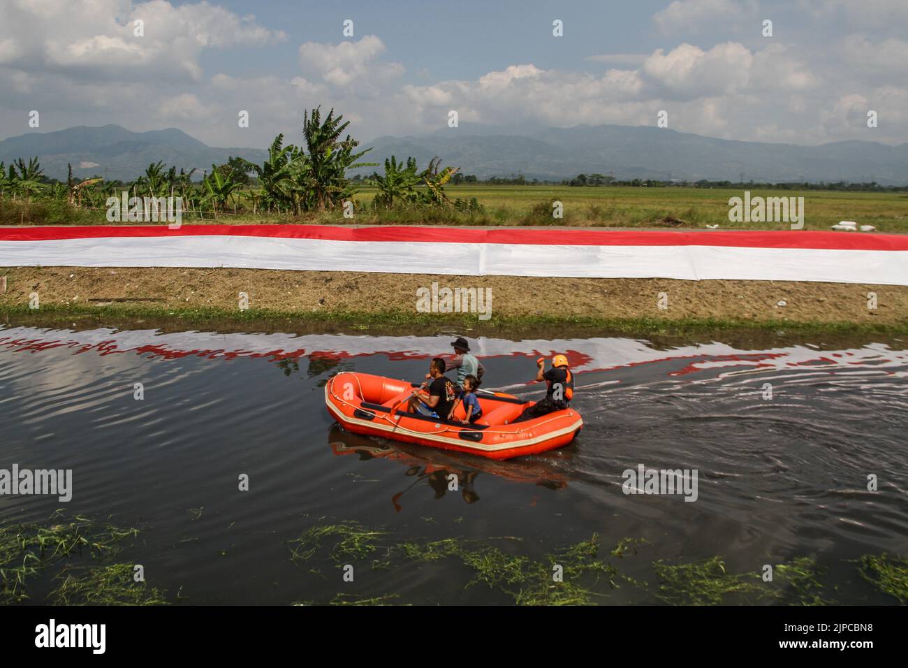 Rancaekek, West Java, Indonesia. 17th Aug, 2022. Members of the ...