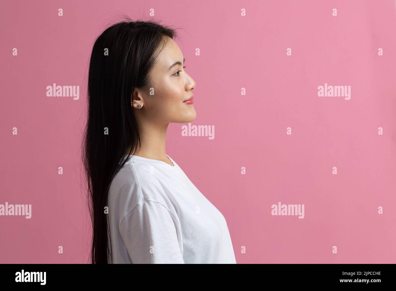 Korean woman profile hi-res stock photography and images - Alamy