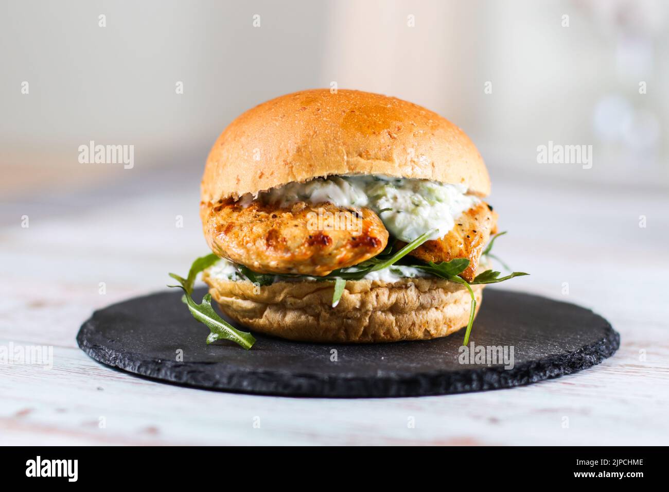 Vegan chicken burger hi-res stock photography and images - Alamy