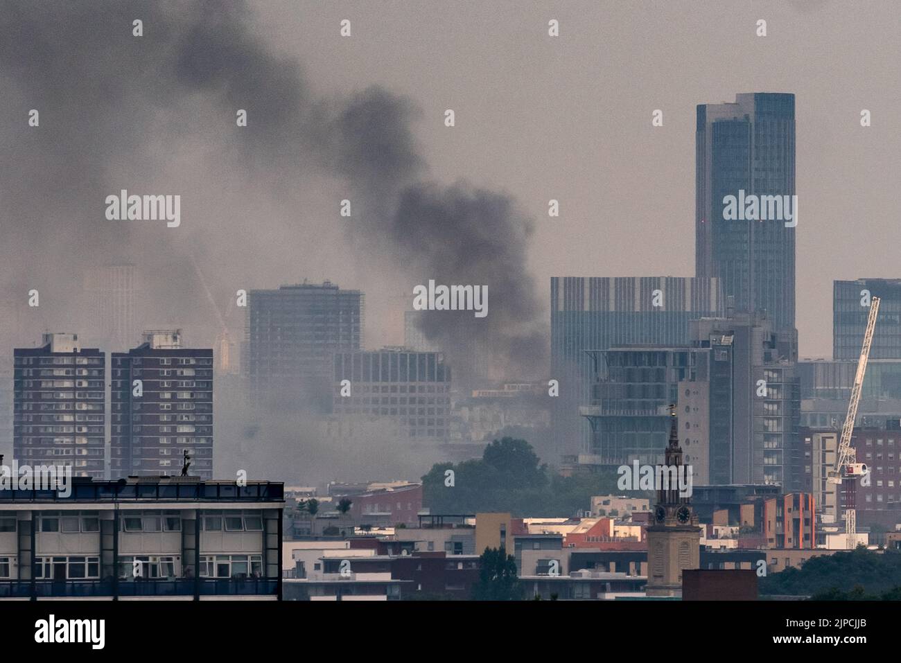 London, UK. 17th August 2022. Fire at Union Street in Southwark. A ...
