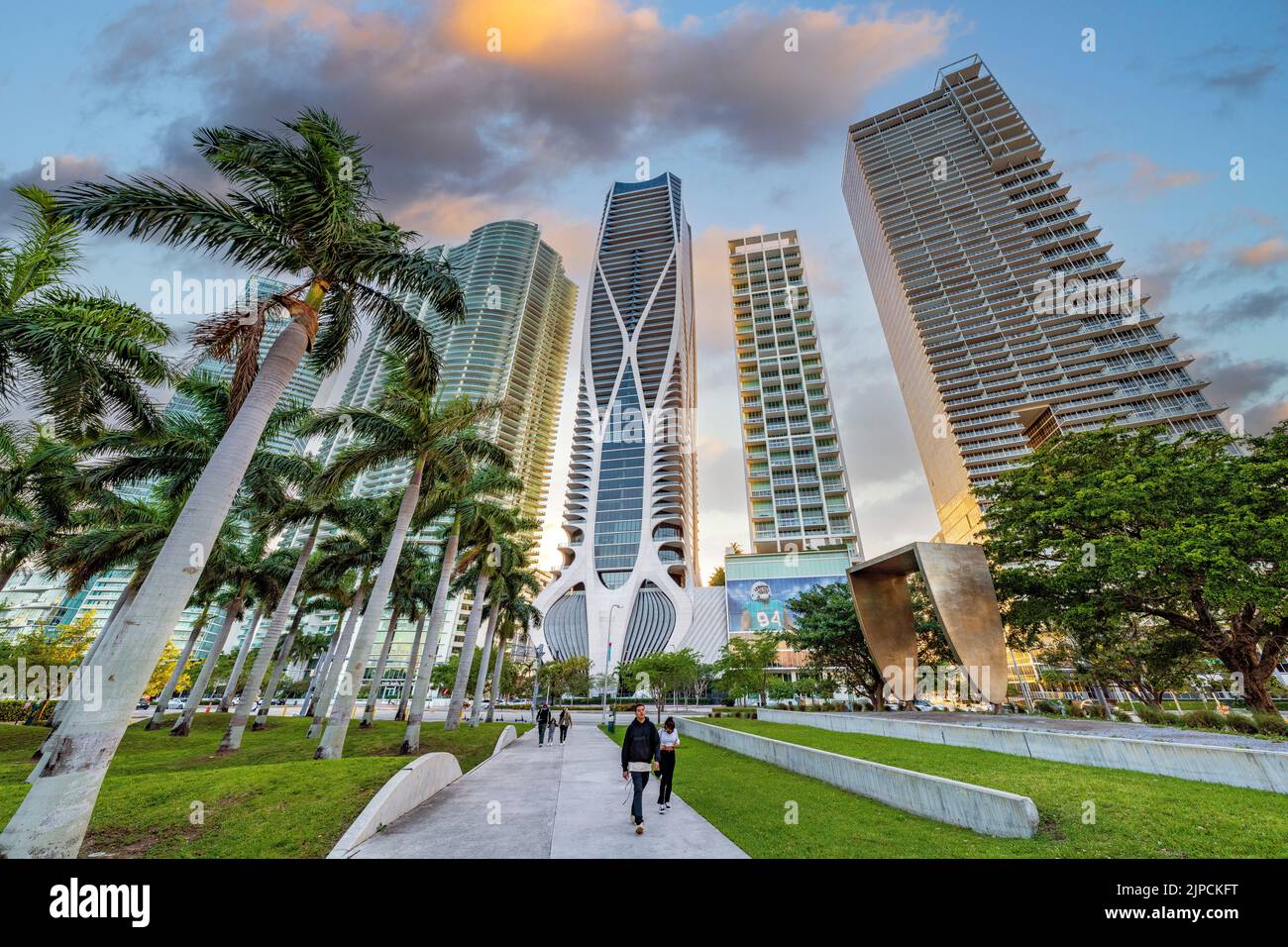 One Thousand Museum High-rise Building by Architect Zaha Hadid, Skyline ...