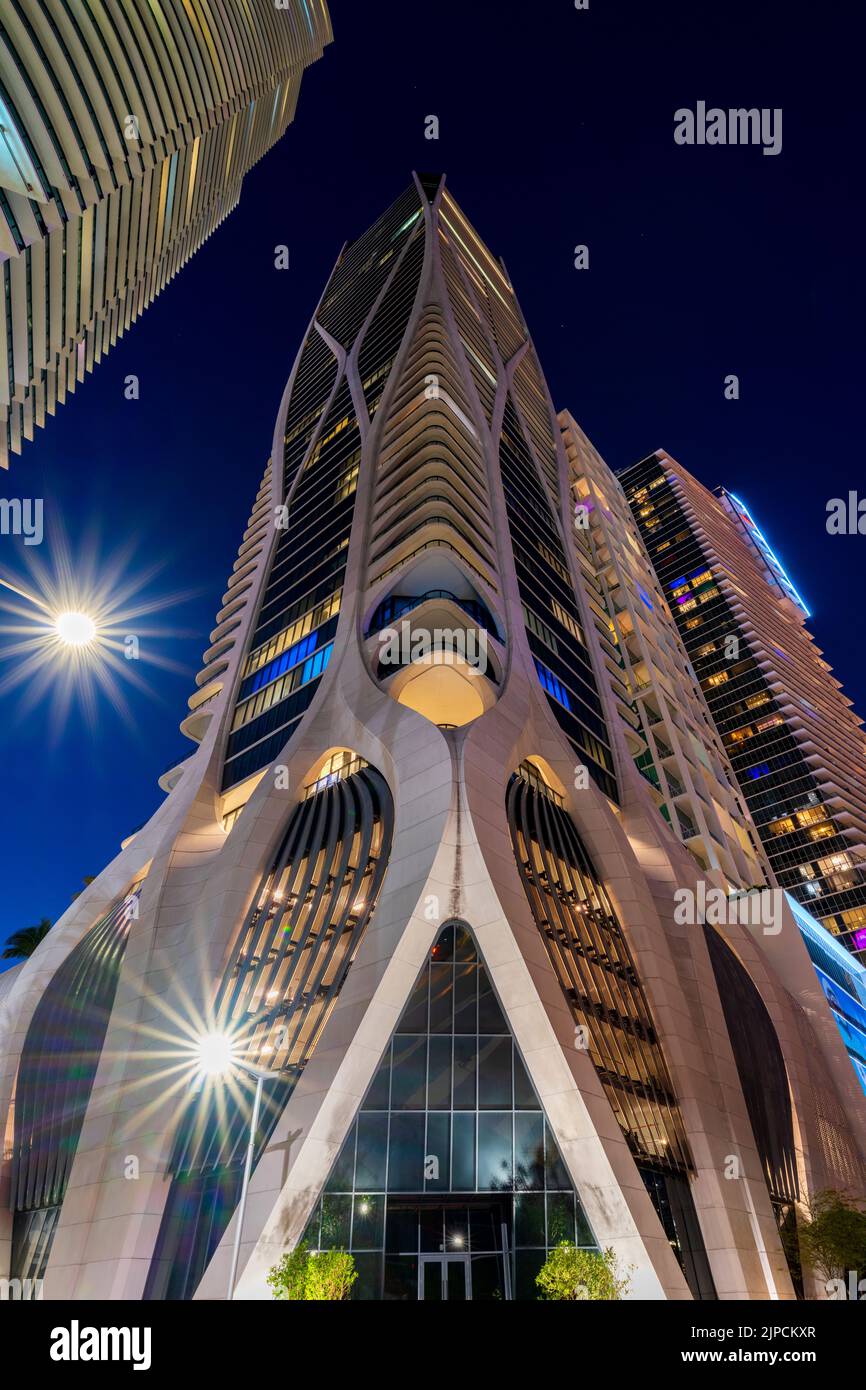 One Thousand Museum High-rise Building by Architect Zaha Hadid, Skyline ...