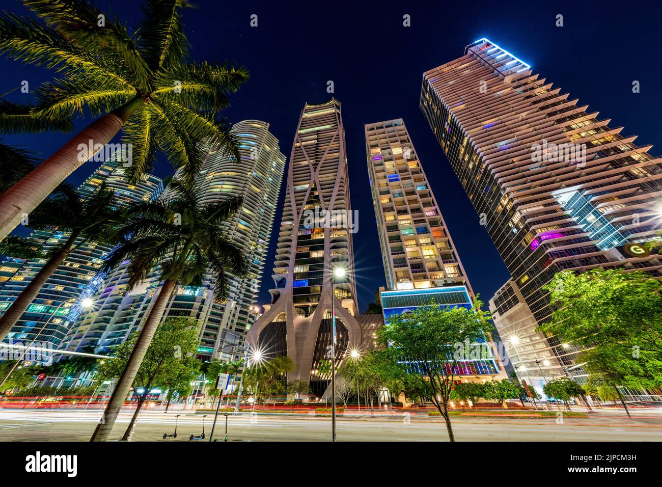 One Thousand Museum High-rise Building by Architect Zaha Hadid, Skyline ...