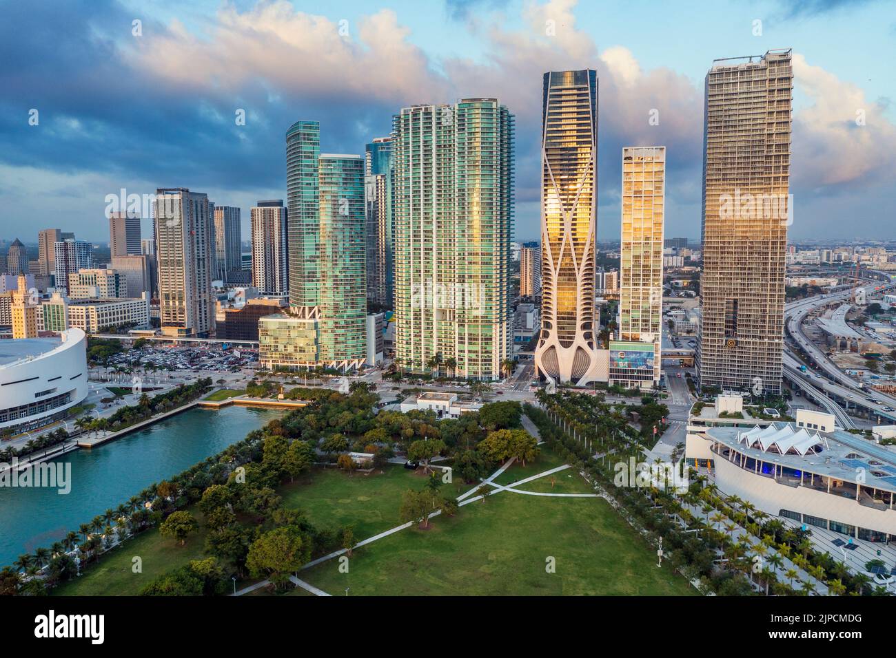 Miami skyline aerial hi-res stock photography and images - Alamy