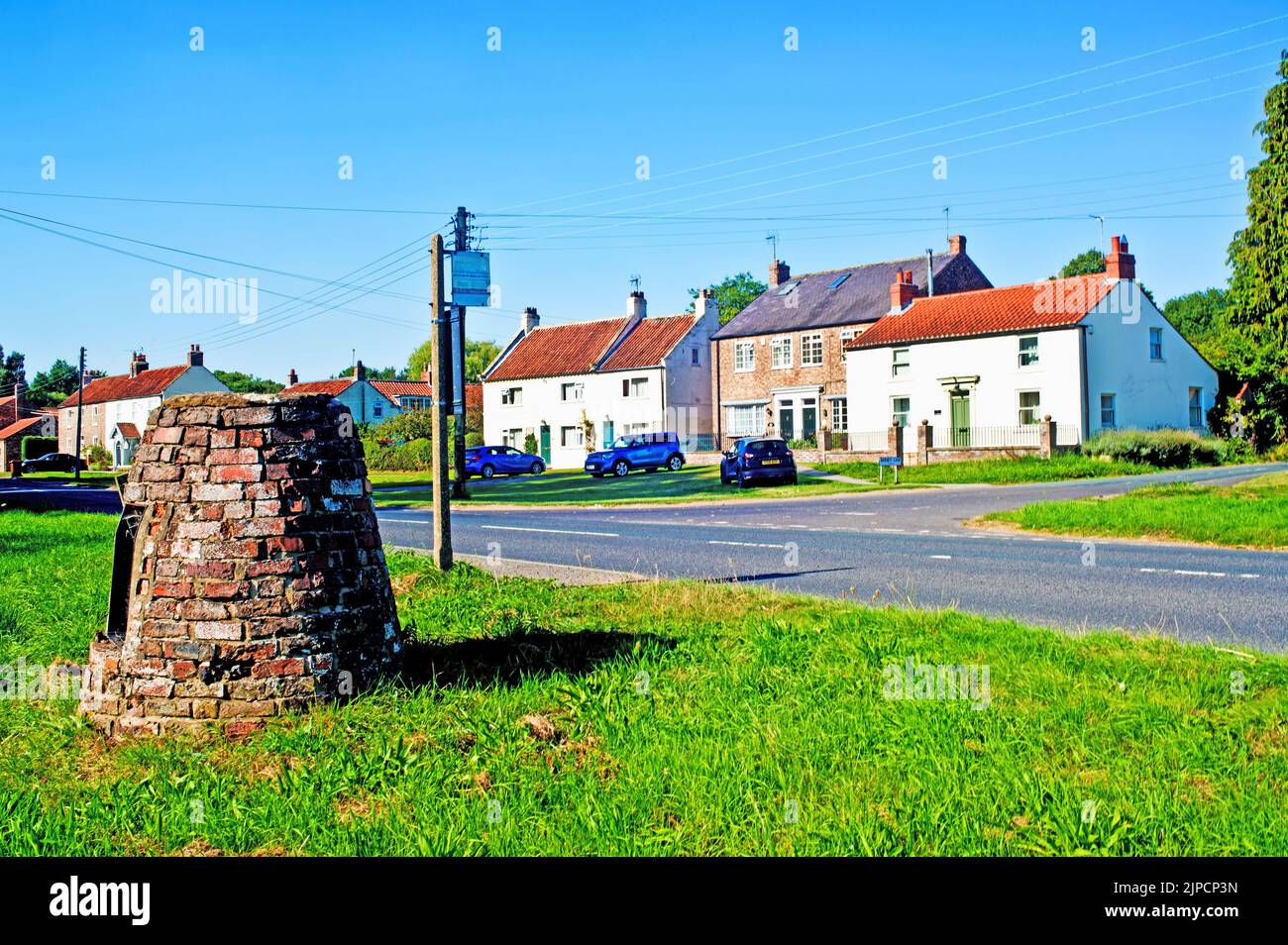 Flaxton village hi-res stock photography and images - Alamy