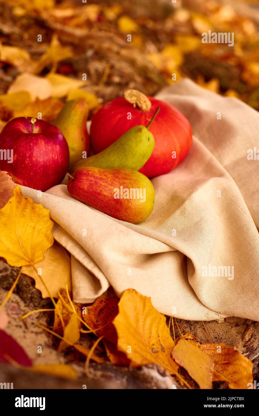 Pear walk hi-res stock photography and images - Alamy