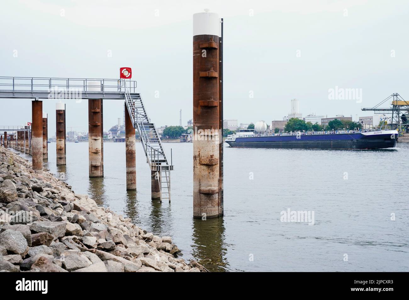 Mannheim, Germany. 17th Aug, 2022. A transport ship sails on the Rhine ...