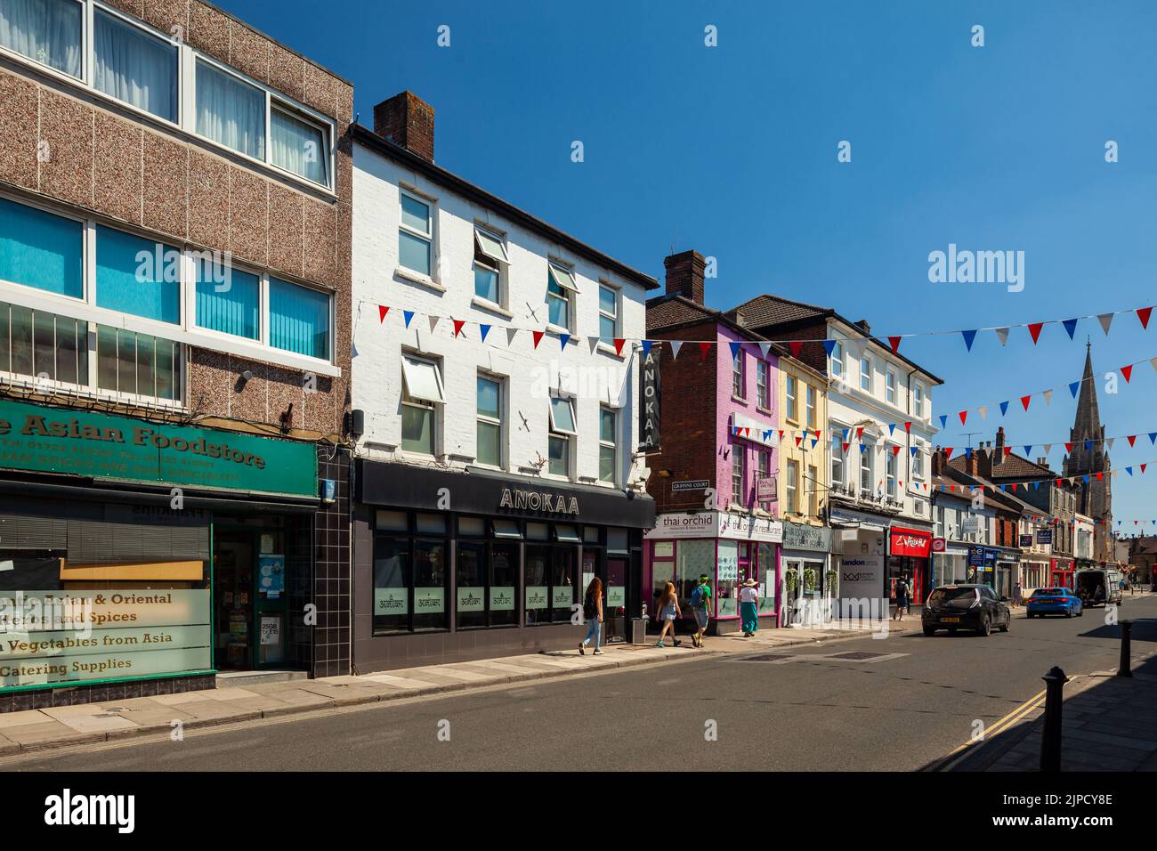 Summer noon on Bridge Street in Salisbury, Wiltshire, England Stock ...
