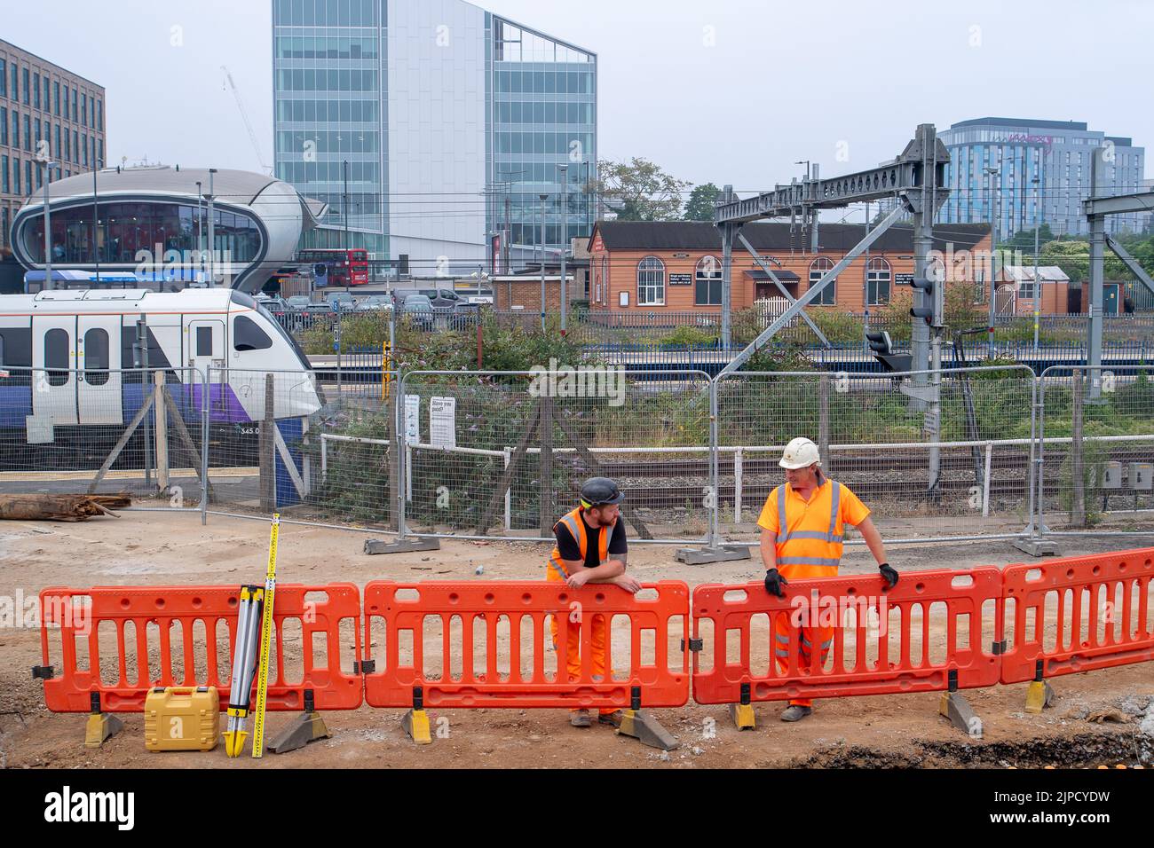 Slough, Berkshire, Uk. 17th August, 2022. An Elizabeth Line train ...