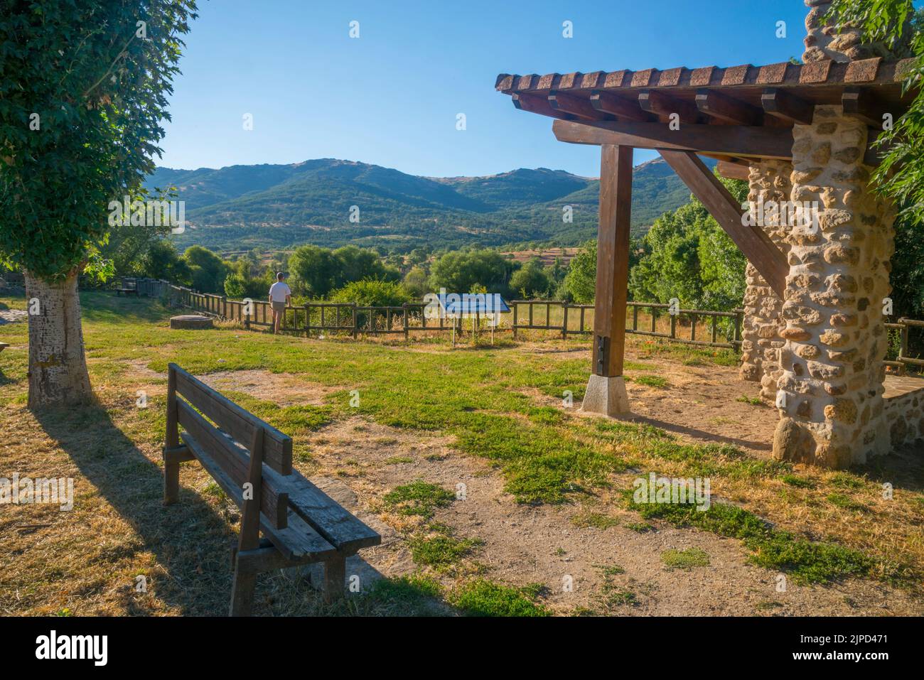 Viewpoint over the reservoir. Pinilla del Valle, Sierra de Guadarrama ...