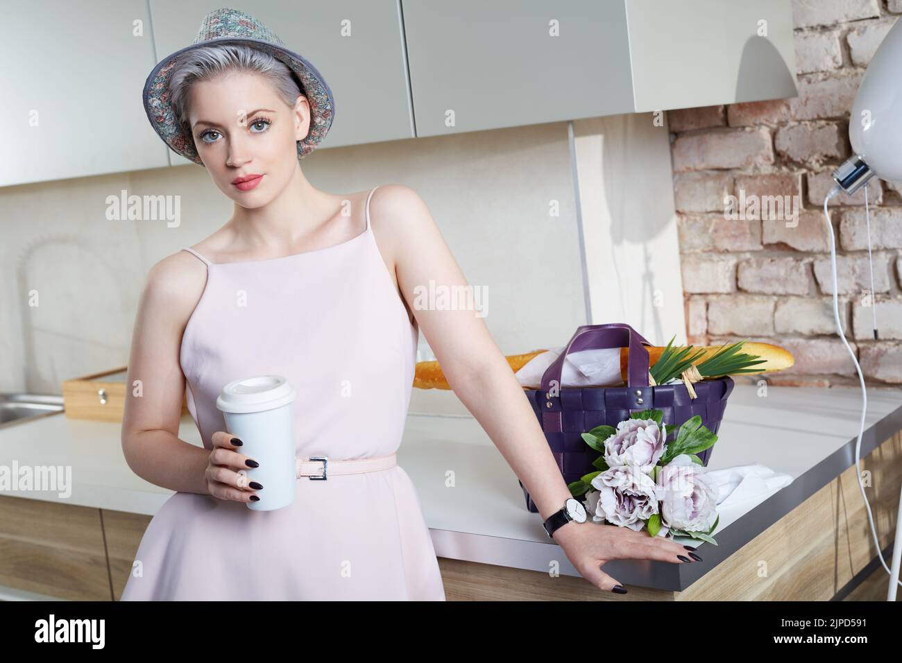Young Woman Home Retro Shopping Urban Fashionable Girl Girls