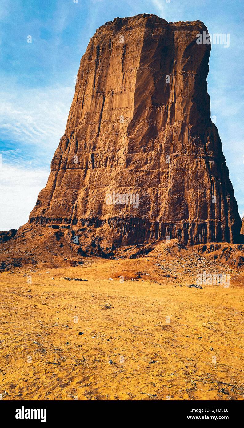 Algeria rock formations in desert hi-res stock photography and images ...