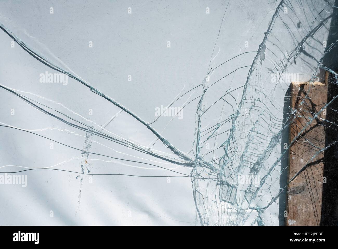 Broken store window police hi-res stock photography and images - Alamy