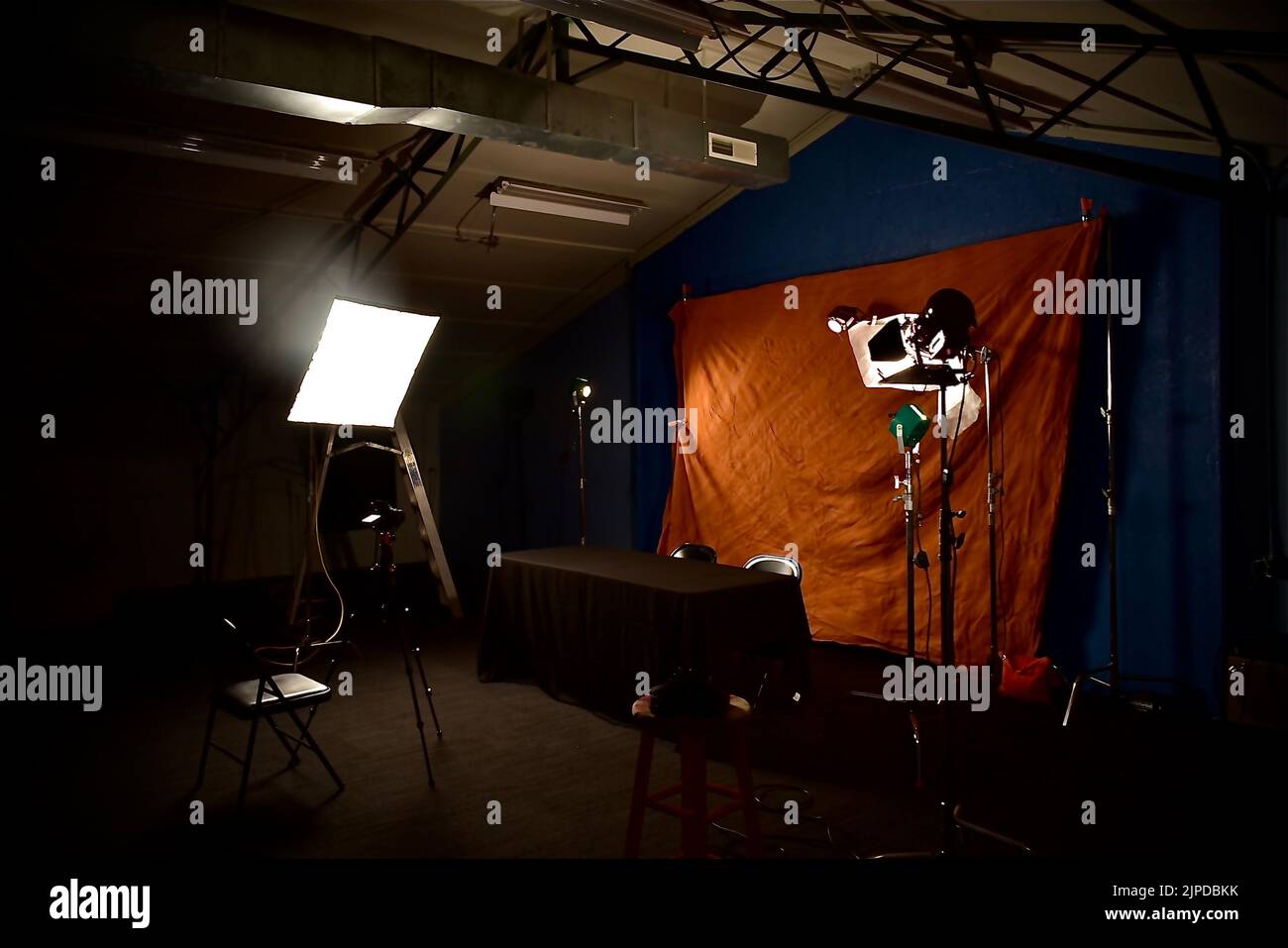 An empty interview set with exposed lights ready for recording Stock ...