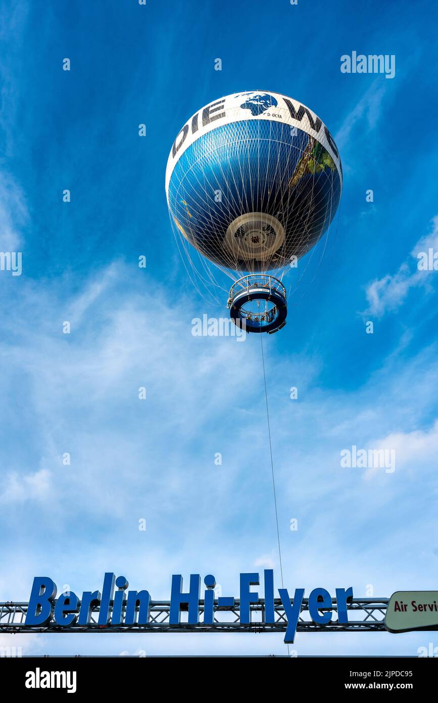 hot air balloon, weltballon berlin, hot air balloons Stock Photo - Alamy