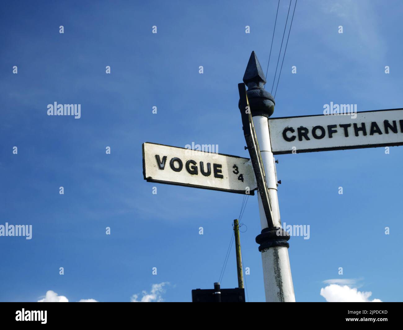 Signpost cornwall hi-res stock photography and images - Alamy