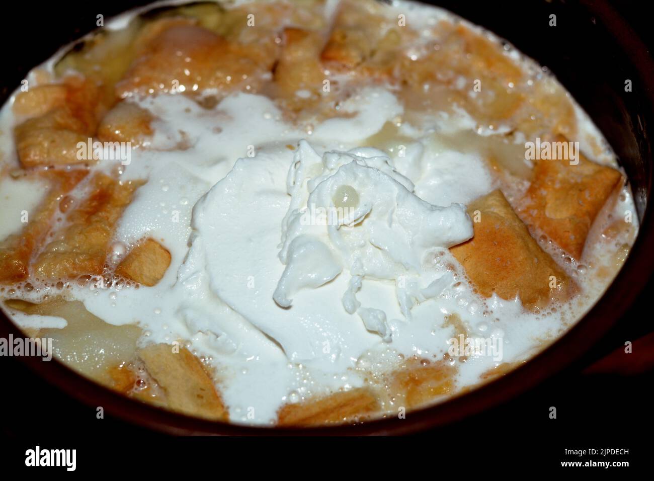 Egyptian bread pudding hi-res stock photography and images - Alamy