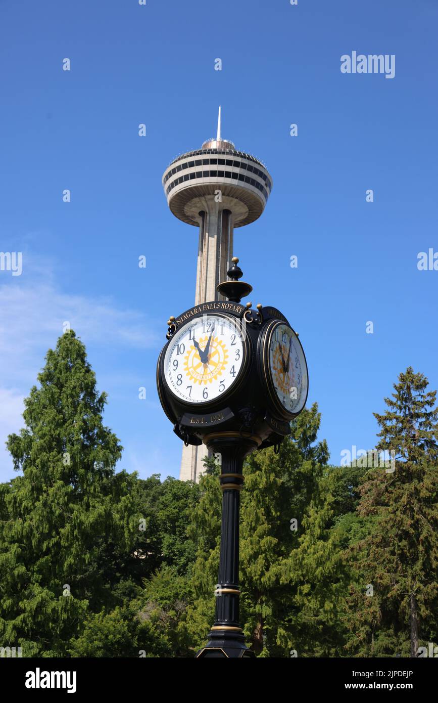 The Rotary Club clock in Niagara Falls, Ontario Stock Photo - Alamy