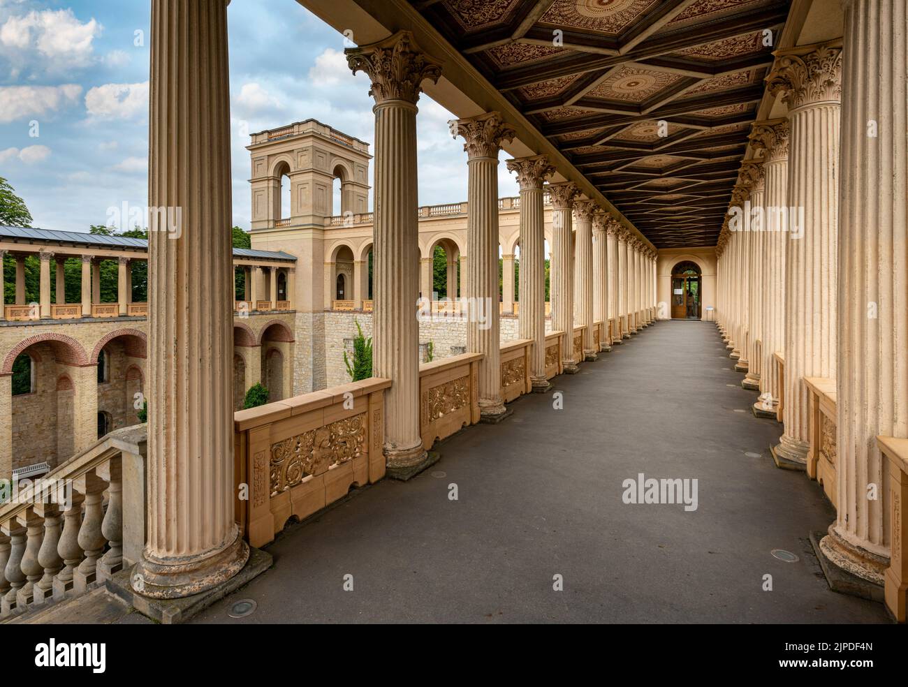 Balconies and colonnades hi-res stock photography and images - Alamy