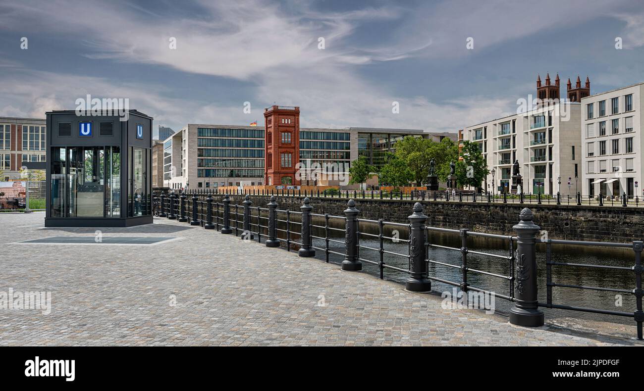 subway train, elevator, berlin mitte, subway trains, elevators, mitte ...