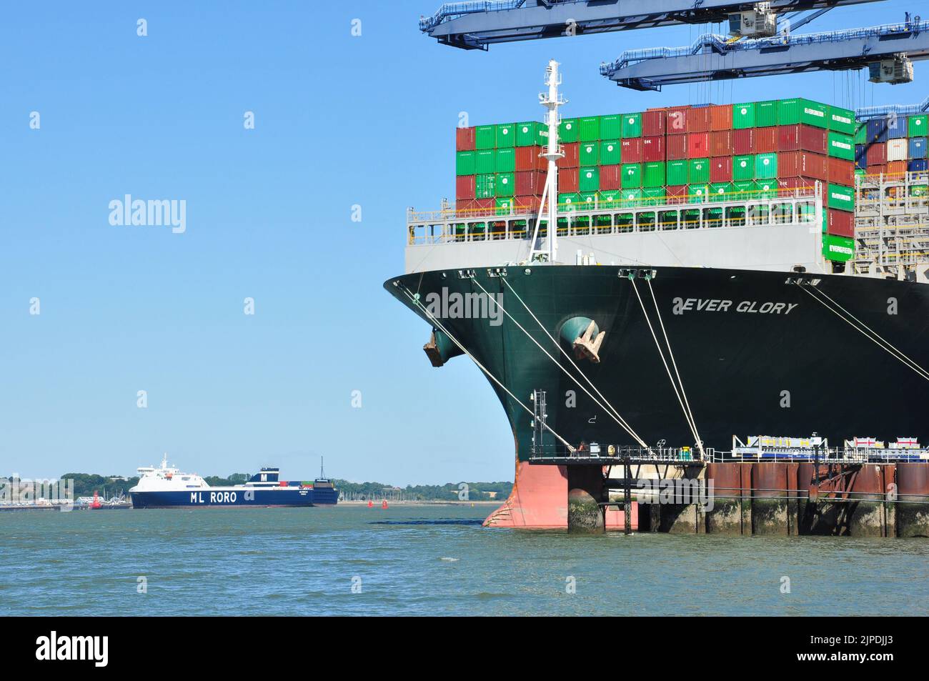 The imposing bow of container ship Ever Glory birthed at Felixstowe ...