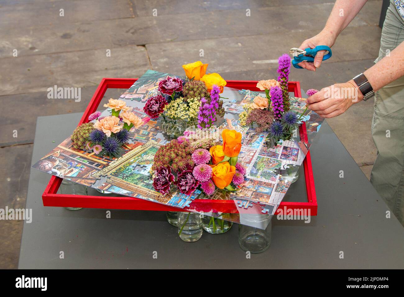 Contemporary Floral Art, plant, minimal plants design, Rikka style ...