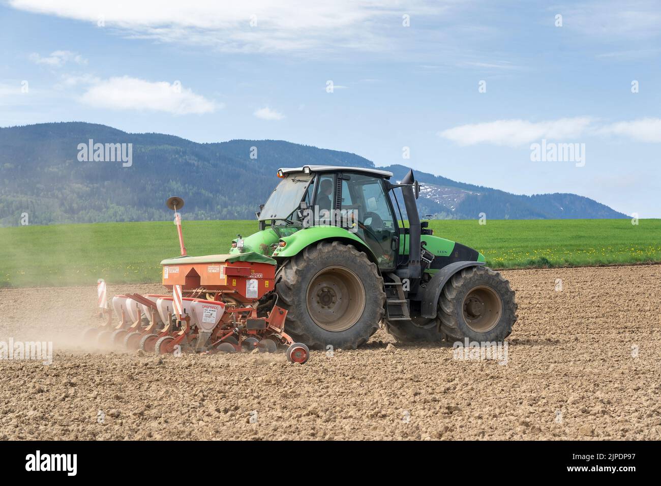 Tractors seeders sowing field hi-res stock photography and images - Alamy