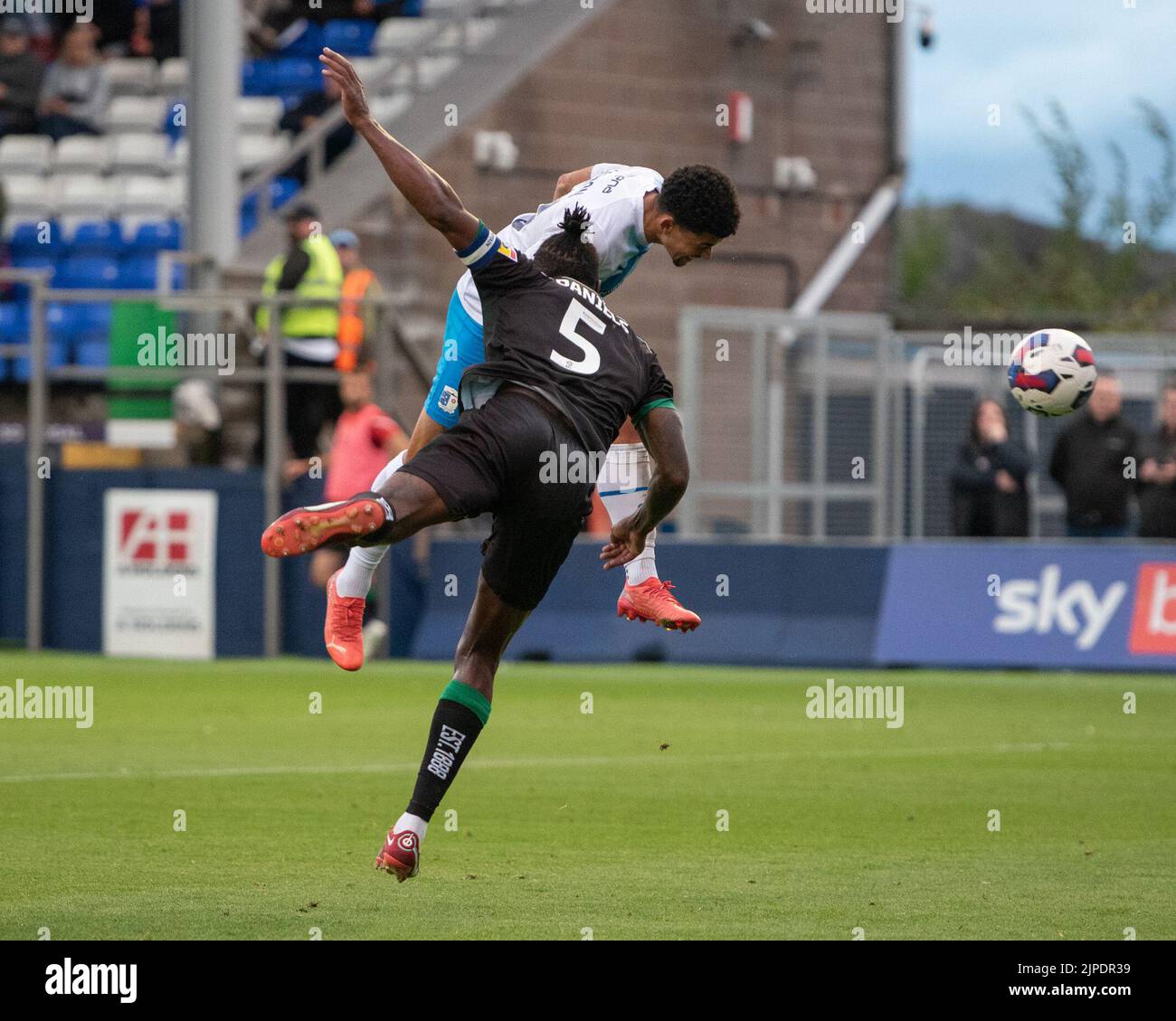 Barrow vs walsall hi-res stock photography and images - Alamy