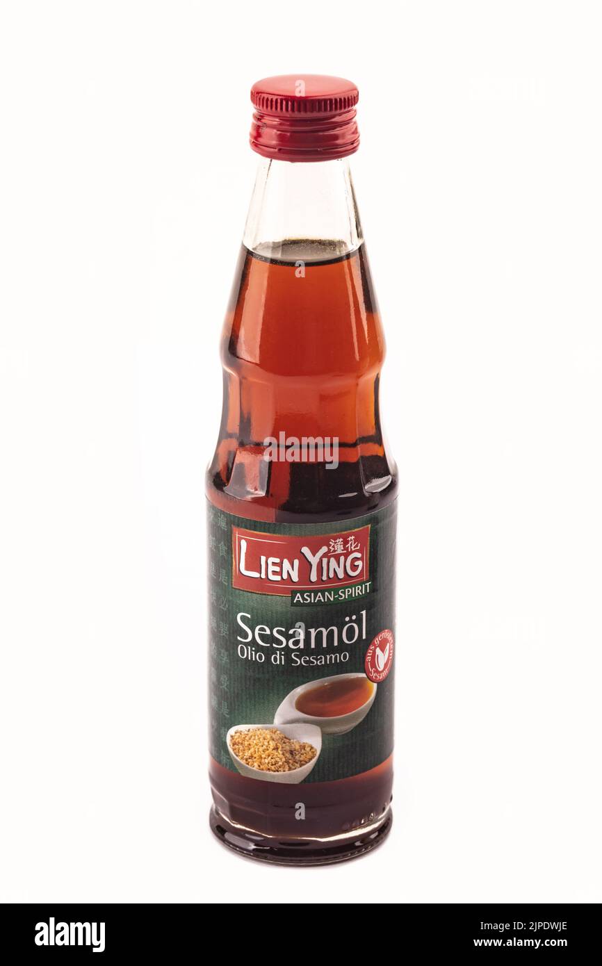 sesame oil, lien ying, sesame oils Stock Photo - Alamy