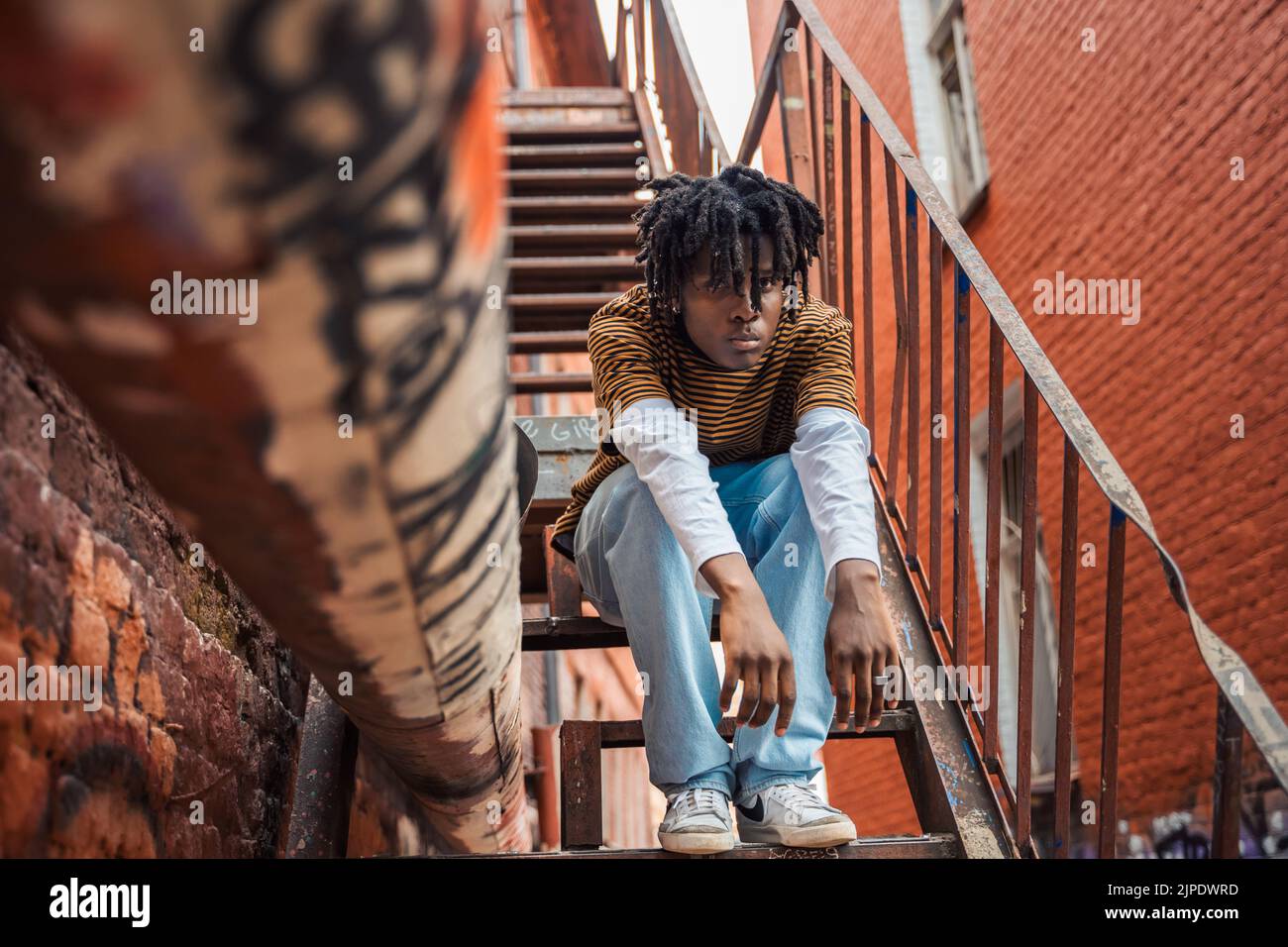 Black man with dreadlocks hi-res stock photography and images - Alamy