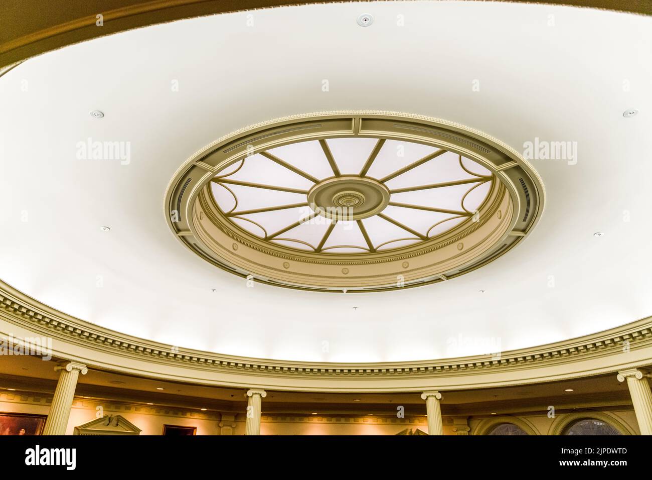 The ceiling and cupola inside the Hall of the Presidents Stock Photo ...