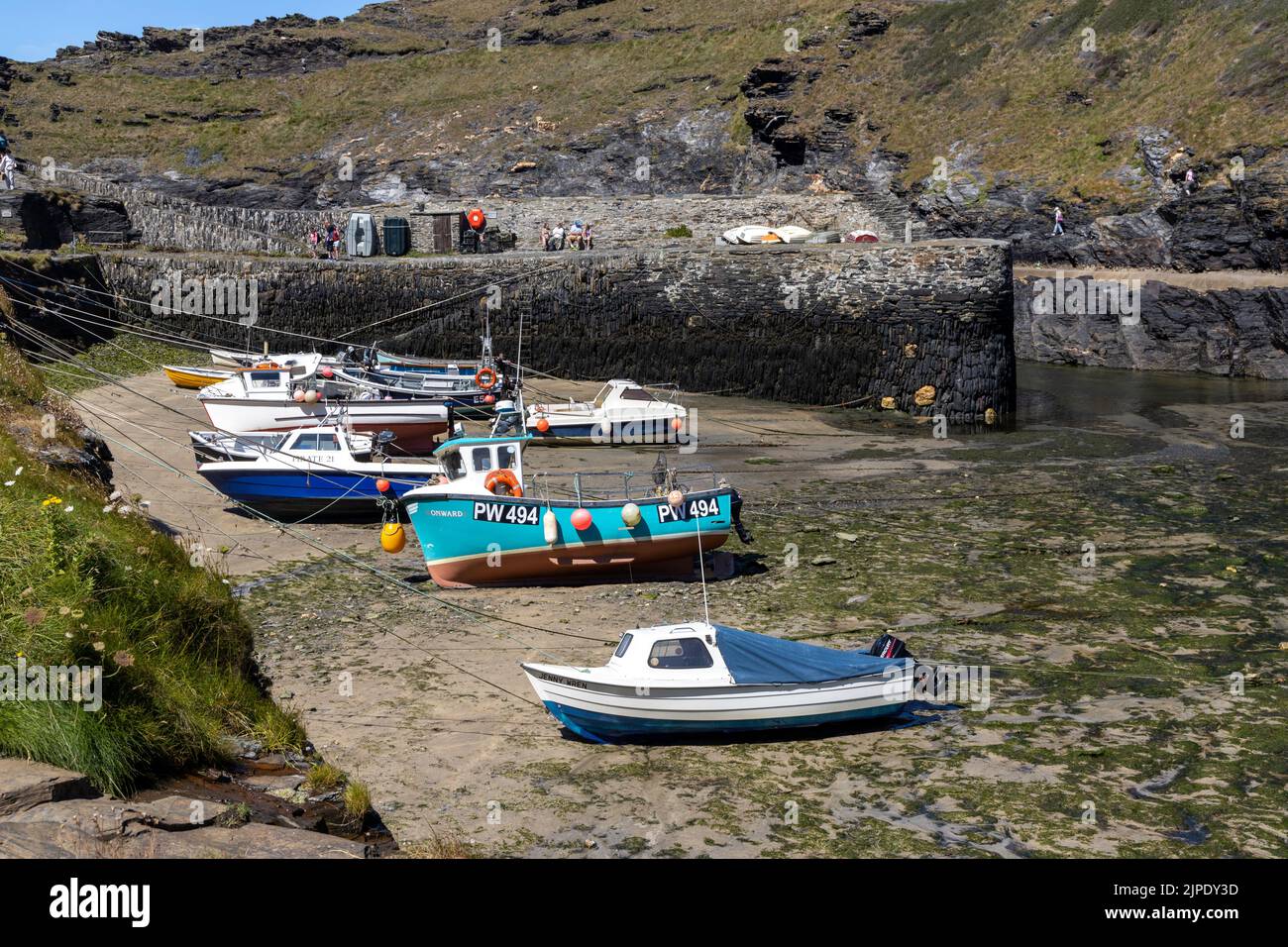 The sheltered harbour at Boscastle in north Devon Stock Photo - Alamy