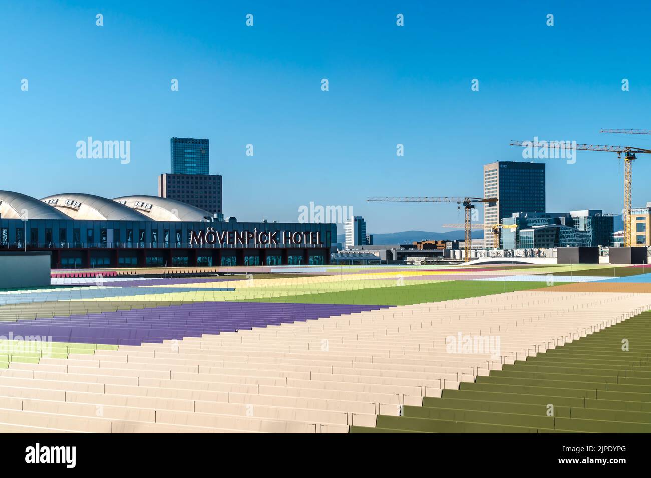 frankfurt, rooftop, skyline plaza, mövenpick hotel, frankfurts ...